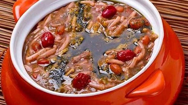 طرز تهیه آش میوه تبریزی خوشمزه؛ با میوه خشک و تازه - مجله اکالا